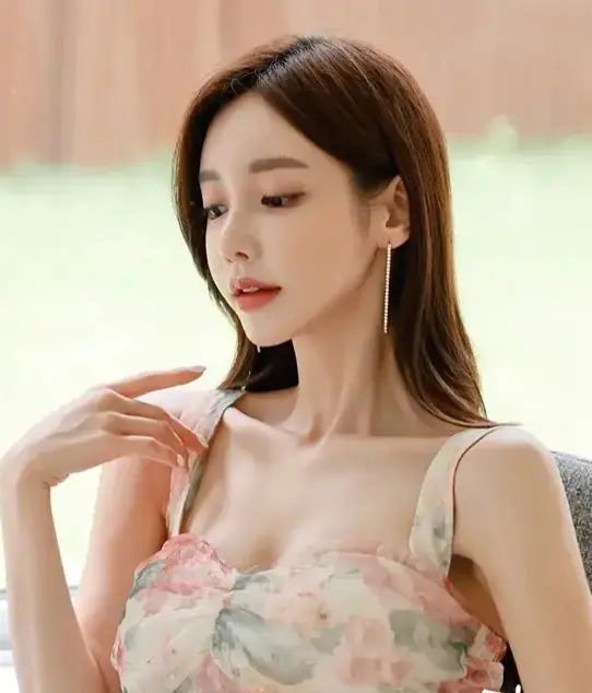 Jun Ruo Qing Lu Chen, concubine like muddy cement, ups and downs in different situations, when ...