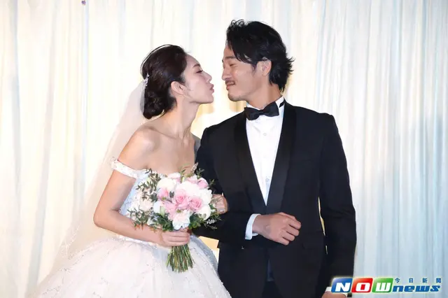 Suzuki Yuki "kneeling down on both knees" proposes to marry Liao Yiyan ...