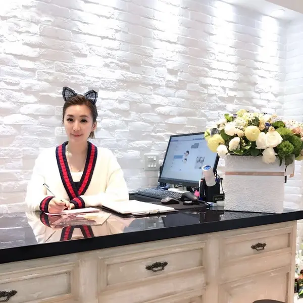 Eight o'clock female star opens clothing store, decorating size hides ...