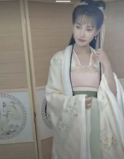 Before Yang Xue's long-lost comeback, he used the role of "Jiang Yuyan ...