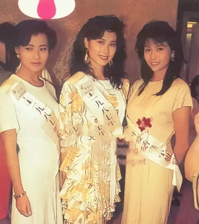 Press Qiu Shuzhen to beat Li Meifeng to win the title of Miss Hong Kong ...