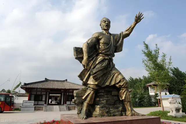 Recently, I am fascinated by Cai Dongfan's "Popular Romance of History ...