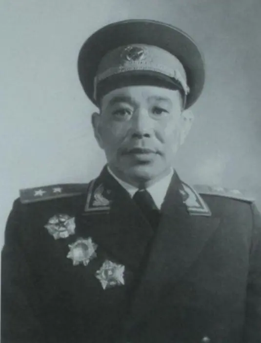 On December 3, 1949, He Long and Zhou Shidi led the 18th Corps of the ...