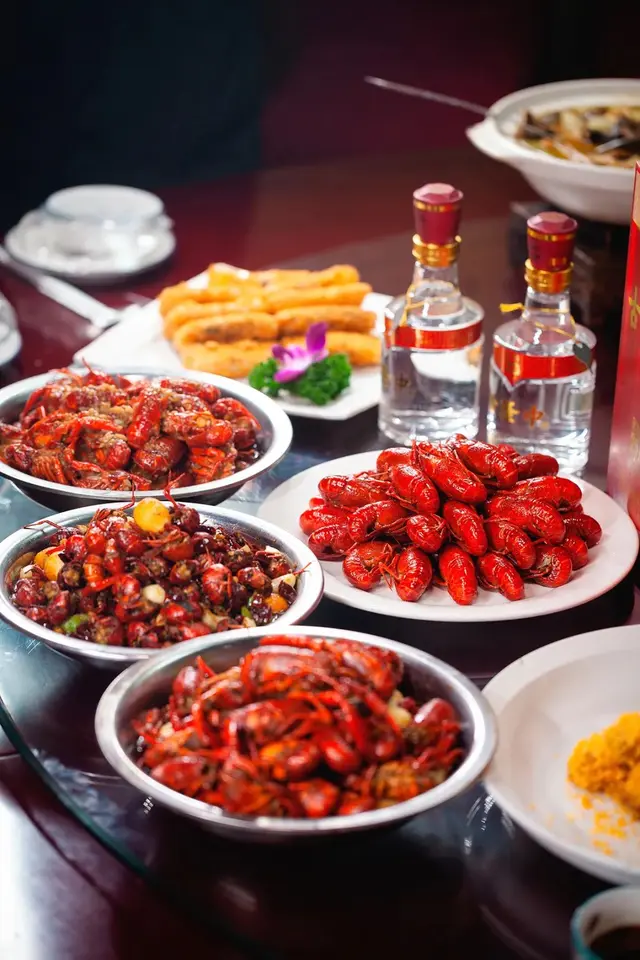 Food is still in Xiangyang! The post-90s guy has refined his cooking ...