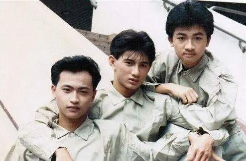 Old photos of little tigers - entertainment| DayDayNews