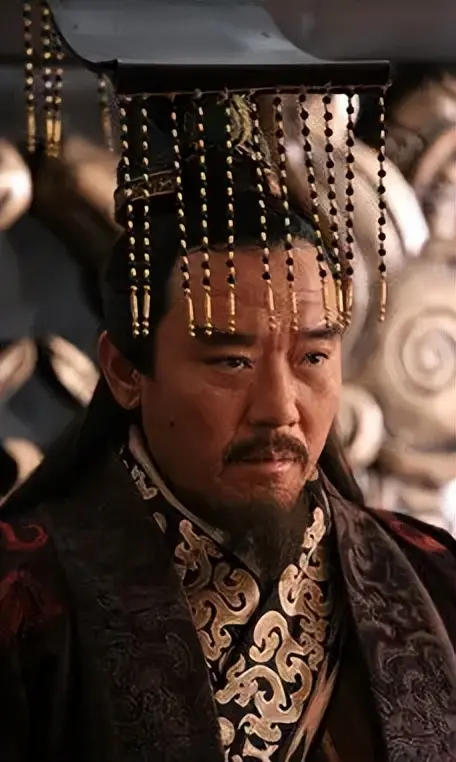 In 340 BC, Qin Xiaogong arranged Wei Yang to lead 50,000 troops to ...