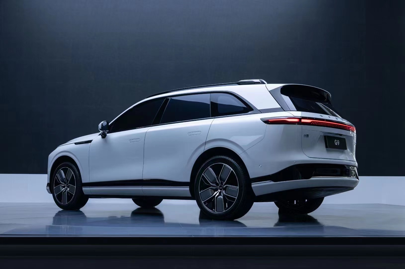 小鹏汽车发布SUV新旗舰G9 一些元素跟P7比较像|小鹏|汽车-滚动读报-川北在线