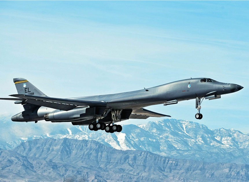 美国的枪骑兵B1-B轰炸机到底有多厉害？ - 锋芒FM的回答 - 头条问答