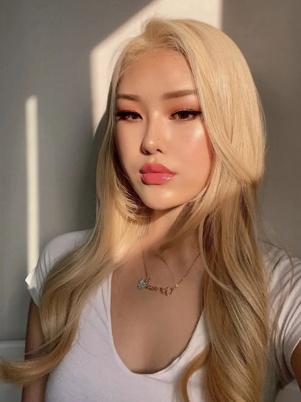 还没做成BM女孩，又来了个ABG女孩？-今日头条